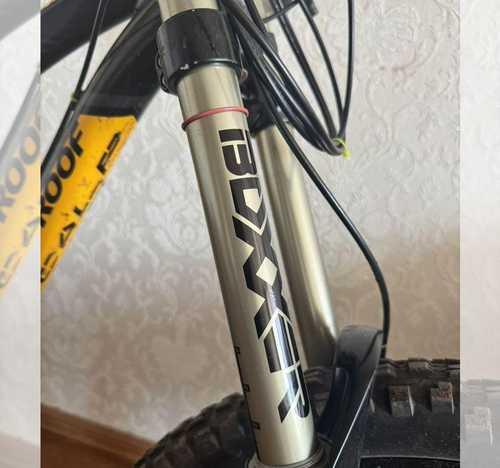 Вилка двухкоронка RockShox Boxxer R2C2 26