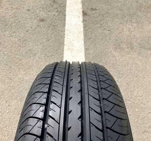Yokohama BluEarth E70BZ 215/55 R17