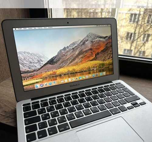 Apple MacBook Air 11 2010