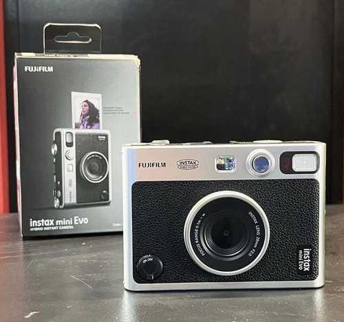 Фотоаппарат fujifilm instax mini evo