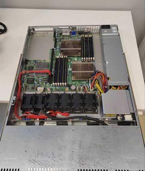 Сервер на платформе SuperMicro 6016t-uf