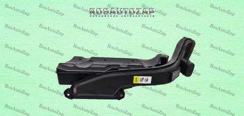 Воздухозаборник передний Toyota Camry V70