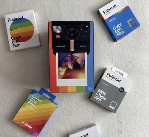 Фотоаппарат моментальной печати Polaroid Now Plus