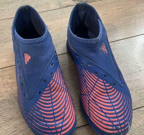 Футзалки adidas predator