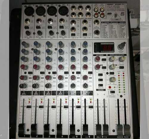 Микшерский пульт Behringer UB 1204 FX-PRO