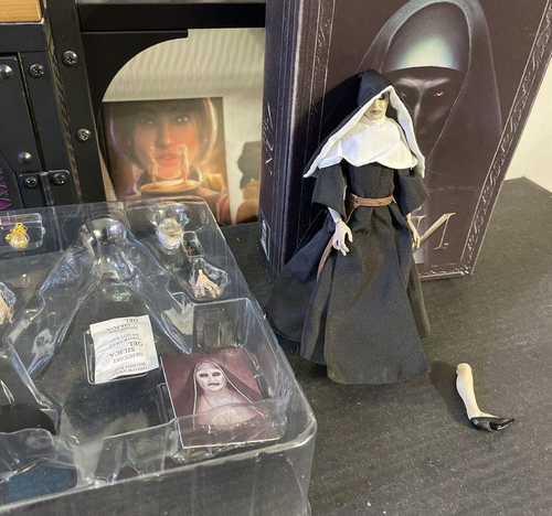 Фигурка Монахини - The NUN от Neca