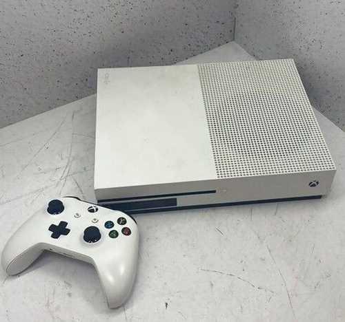 Игровая приставка Microsoft Xbox One S 500 Гб