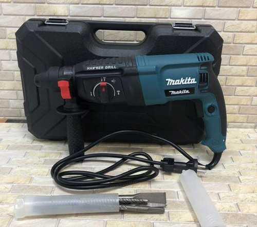 Перфоратор Makita 1050W c насадками