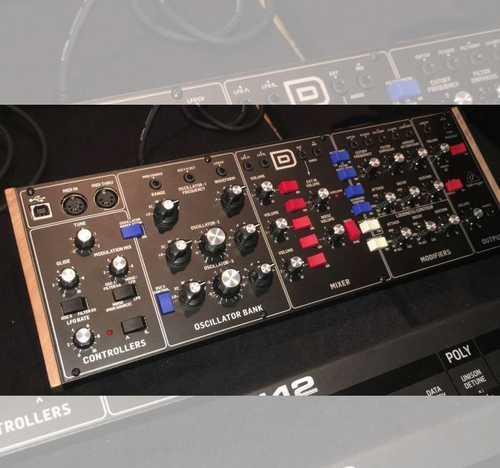 Behringer model d аналоговый синтезатор