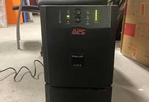 Бесперебойник APC Smart -UPS SUA 2200i