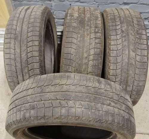 Michelin Latitude X-Ice 235/55 R18 100T