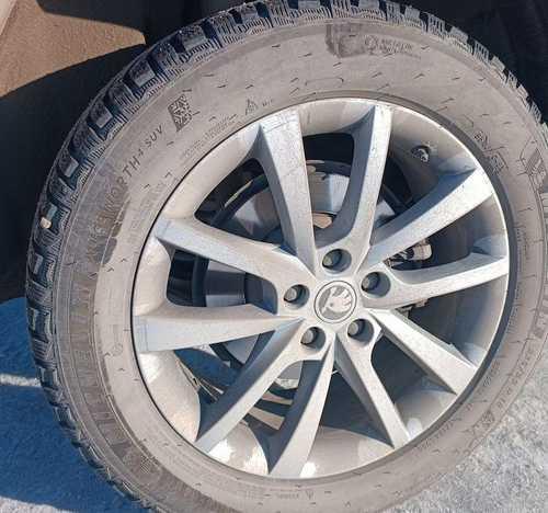 Michelin X-Ice North 4 SUV 235/55 R18 104T