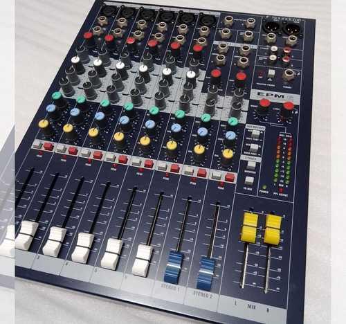 Микшерный пульт Soundcraft EPM6