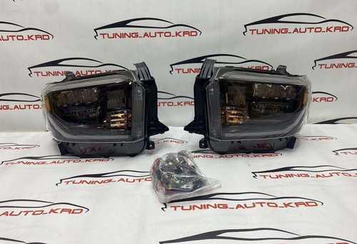 Фары Toyota Tundra Vland V8638