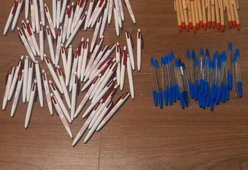 Ручки шариковые много