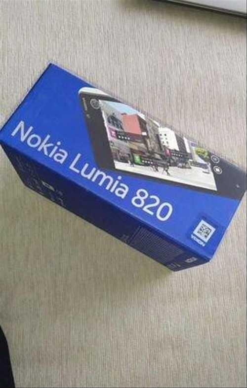 Телефон Nokia lumia 820