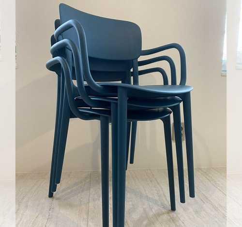 Стулья с подлокотниками Бренд Calligaris
