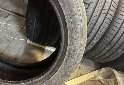 Goodyear EfficientGrip 215/60 R17 91V