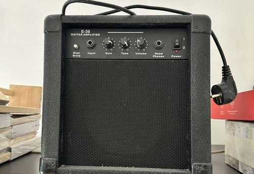 Гитарный комбоусилитель Guitar amplifier E-39