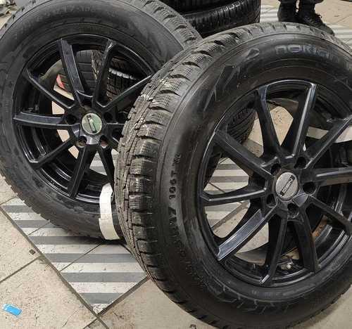 Nokian Nordman 7 225 65 r17