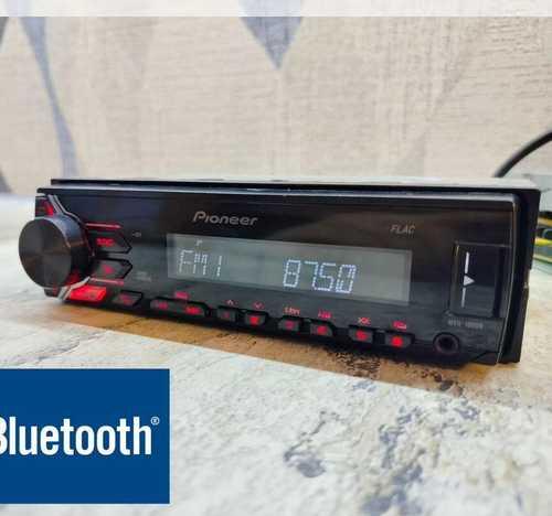 Магнитола Pioneer с Bluetooth