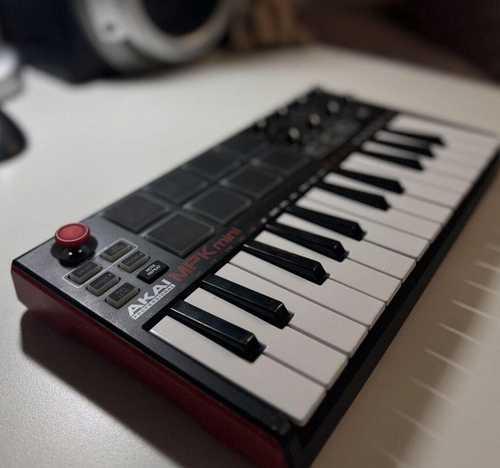 Midi клавиатура akai mpk mini