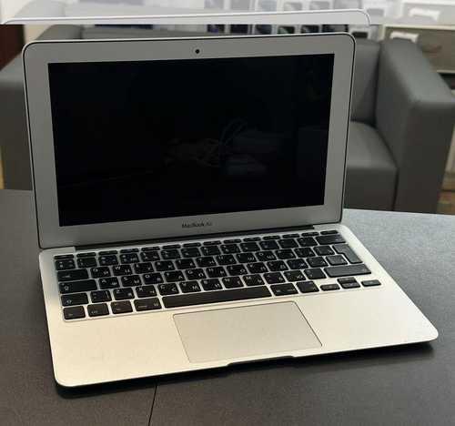 MacBook Air 11 2011 i5/2/64gb