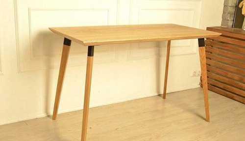 Дизайнерский стол amdub со скругленными углами