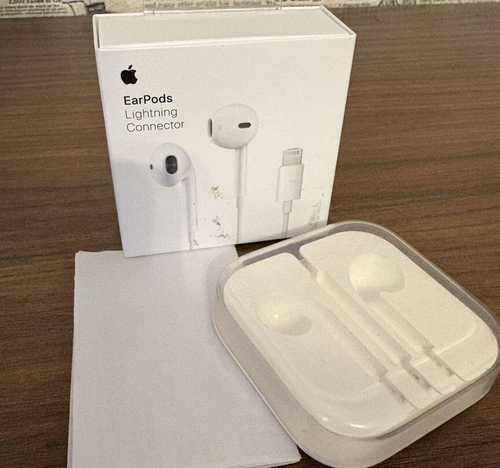 Наушники apple airpods lightning