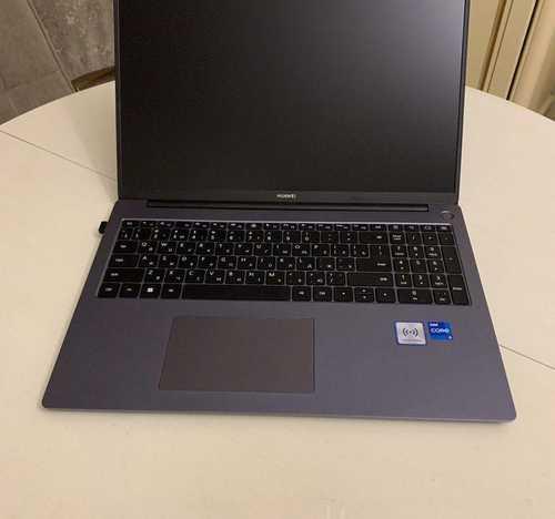 Huawei MateBook D16 i5 12450h 16 512gb