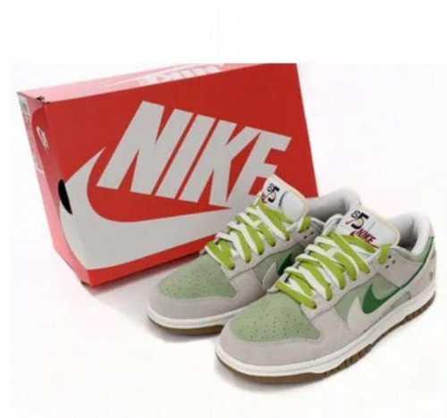 Nike sb Dunk Low grey