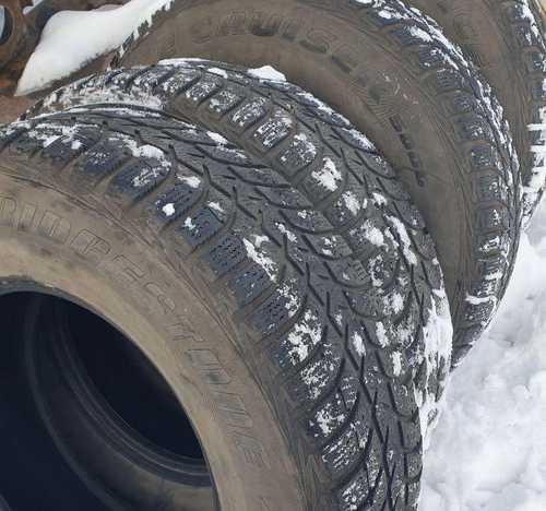 Bridgestone Ice Cruiser 5000 265/70 R16