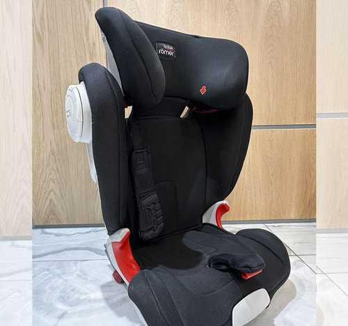Автомобильное кресло britax romer kidfix xpII sect