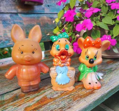 Винтажные игрушки резиновые