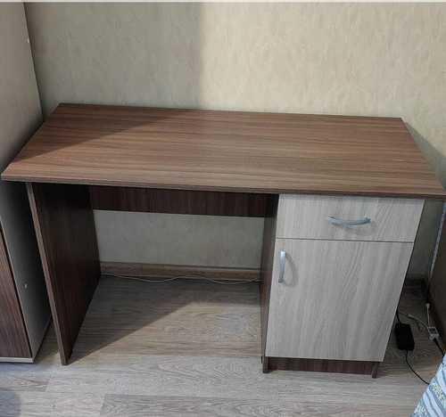 Письменный стол 120х60