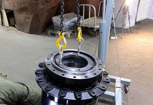Бортовой редуктор CAT 320D