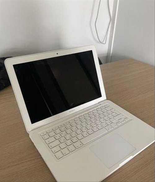 MacBook mid 2010
