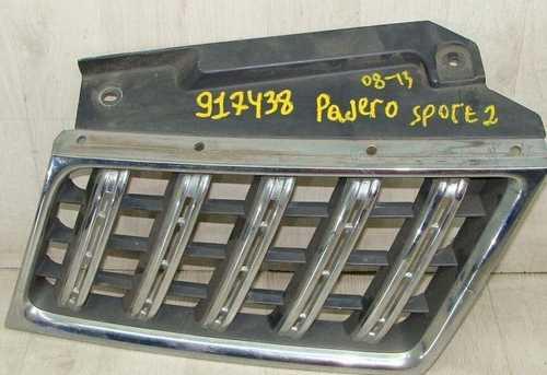 Решетка радиатора правая Mitsubishi Pajero Sport 2