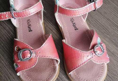 Сандалии для девочки KicKers