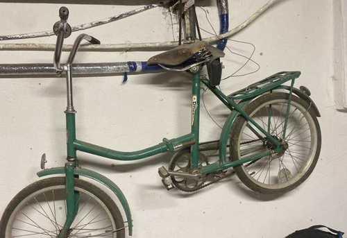 Велосипед ретро СССР зеленый старый