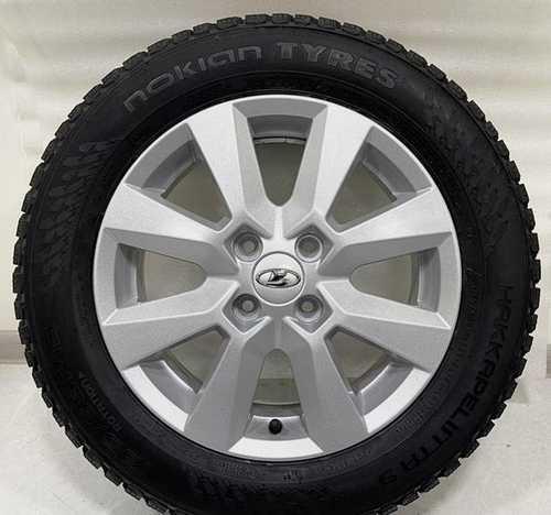 Новые LADA Vesta, LADA Largus, Nokian 185/65 R15