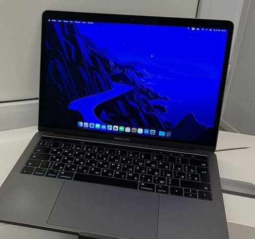 Apple MacBook Pro '13 2017 8/256Gb