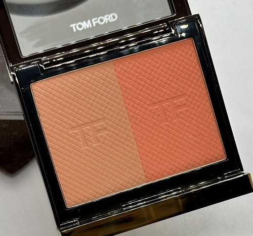 Румяна TOM ford shade and illuminate blush Тестер