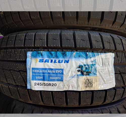 Sailun Ice Blazer Arctic EVO 245/50 R20 102H