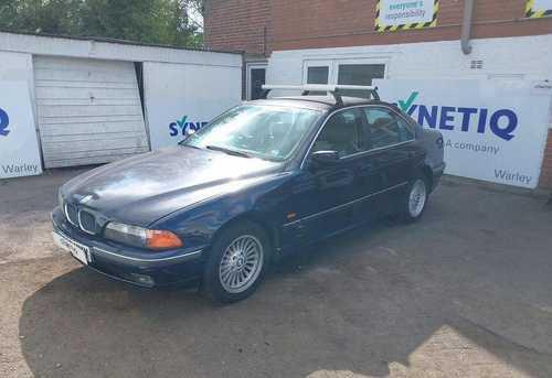 BMW E39 528I 1999 из Англии поступила в разбор