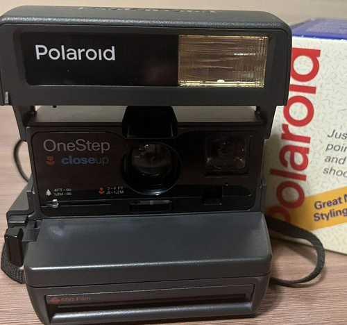 Пленочный фотоаппарат Polaroid 600