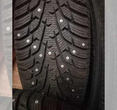 Maxxis Premitra Ice Nord NP5 215/60 R16