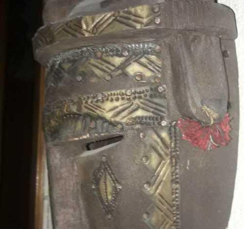 Африканская маска дерево