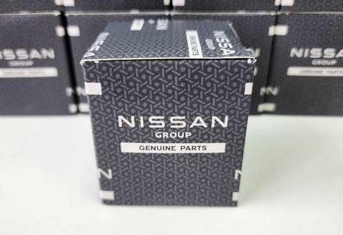 Фильтр масляный Nissan 15208-65F0A