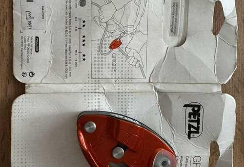 Спусковое устройство petzl grigri